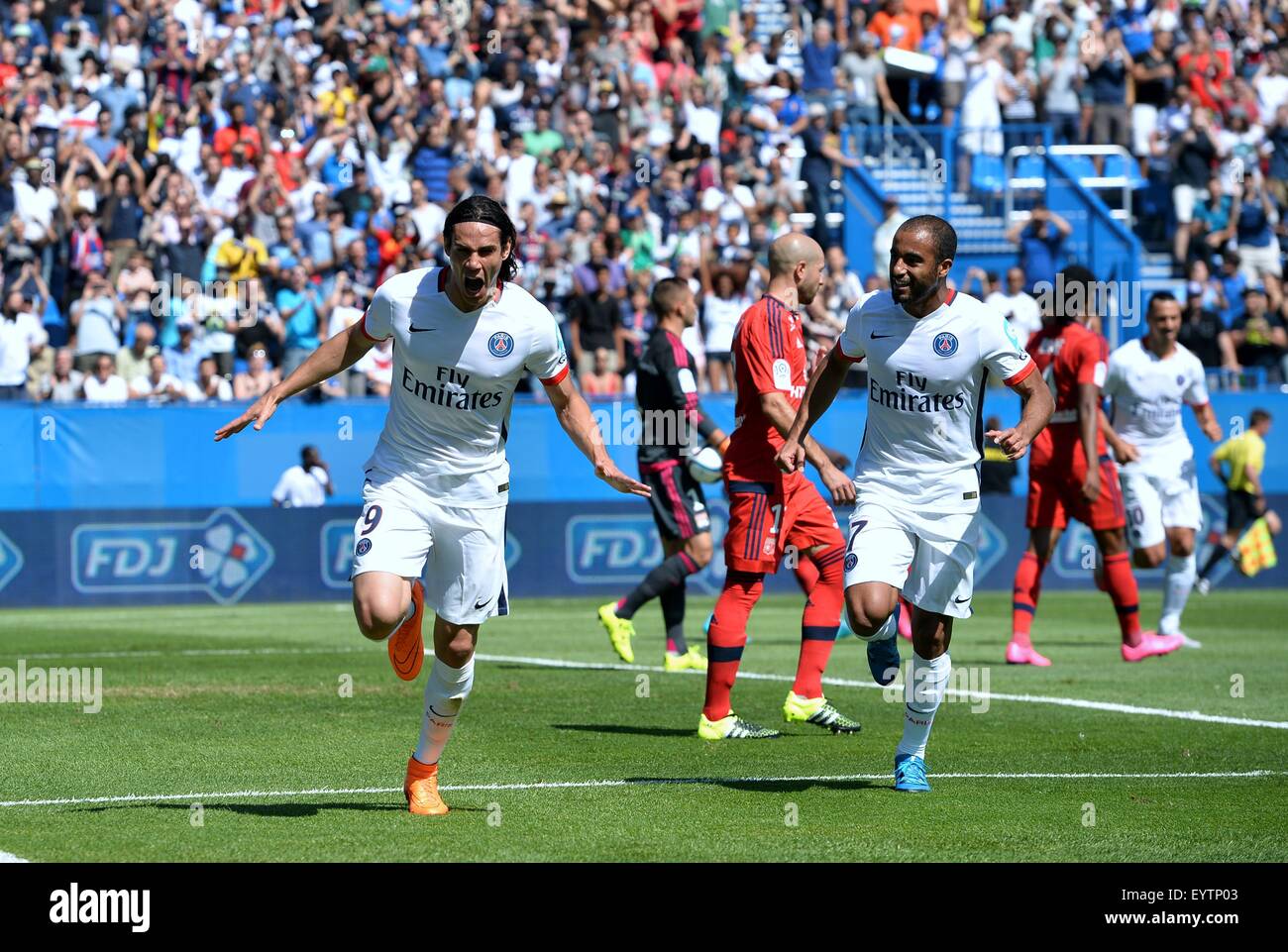 Edinson cavani trophy hi-res stock photography and images - Alamy