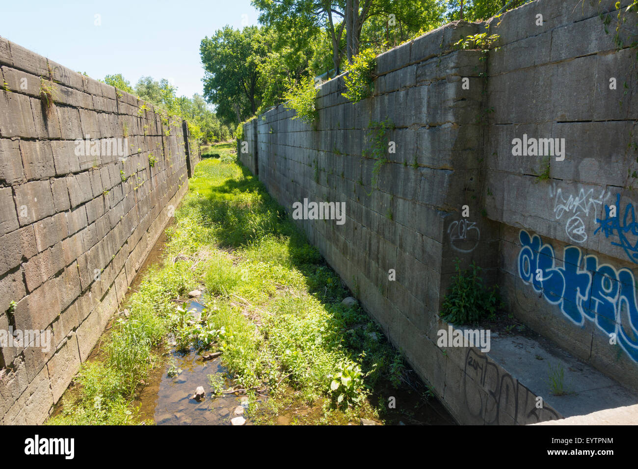 Erie canal lock 62 in Pittsford New York Stock Photo - Alamy