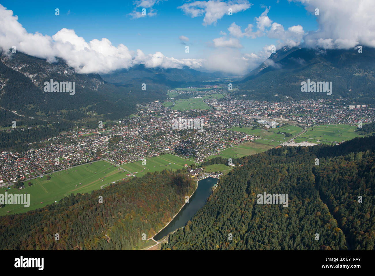 Germany, Garmisch-Partenkirchen, Bavarian Oberland region, lake ...