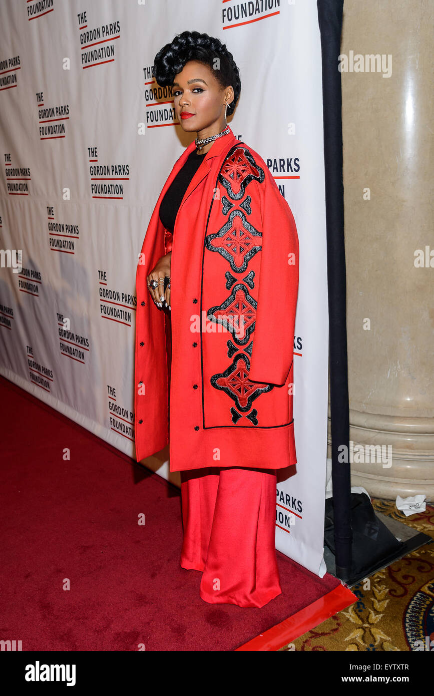 Gordon Parks Foundation Award Dinner and Auction at Cipriani Wall St ...