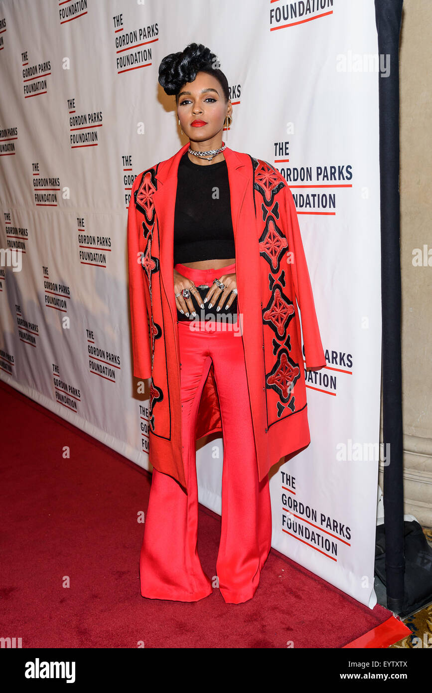Gordon Parks Foundation Award Dinner and Auction at Cipriani Wall St ...