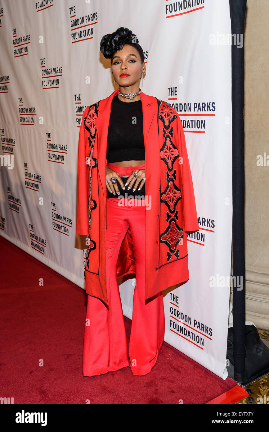 Gordon Parks Foundation Award Dinner and Auction at Cipriani Wall St ...