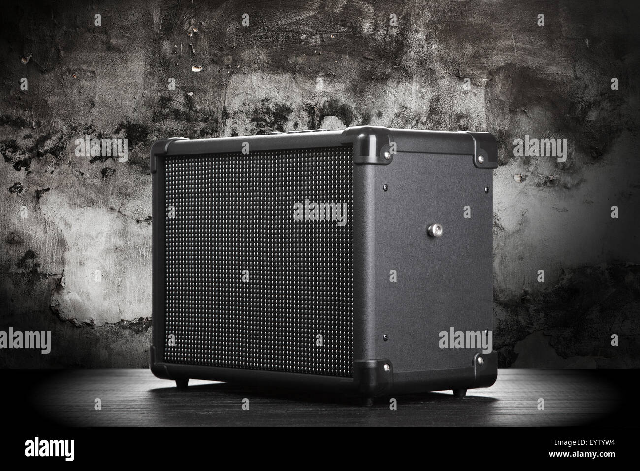 Amplifier stage hi-res stock photography and images - Alamy