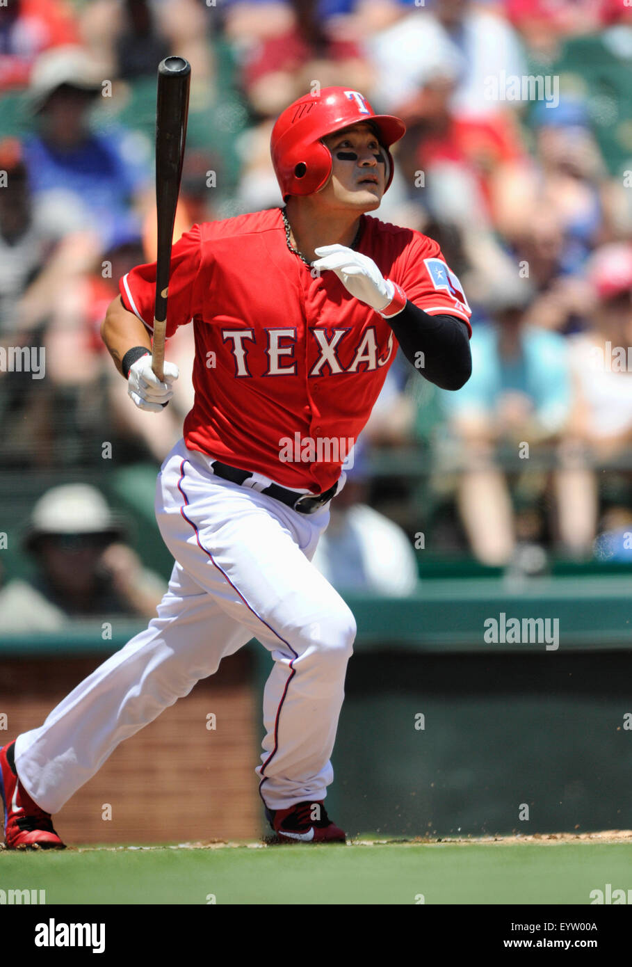 AUG 02, 2015: Texas Rangers right fielder Shin-Soo Choo #17 during an ...