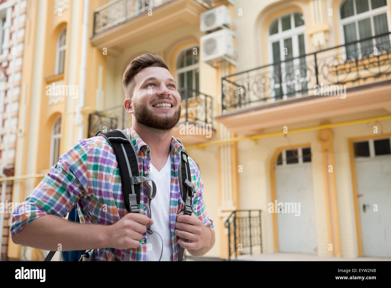 Handsome man in the city Stock Photo - Alamy