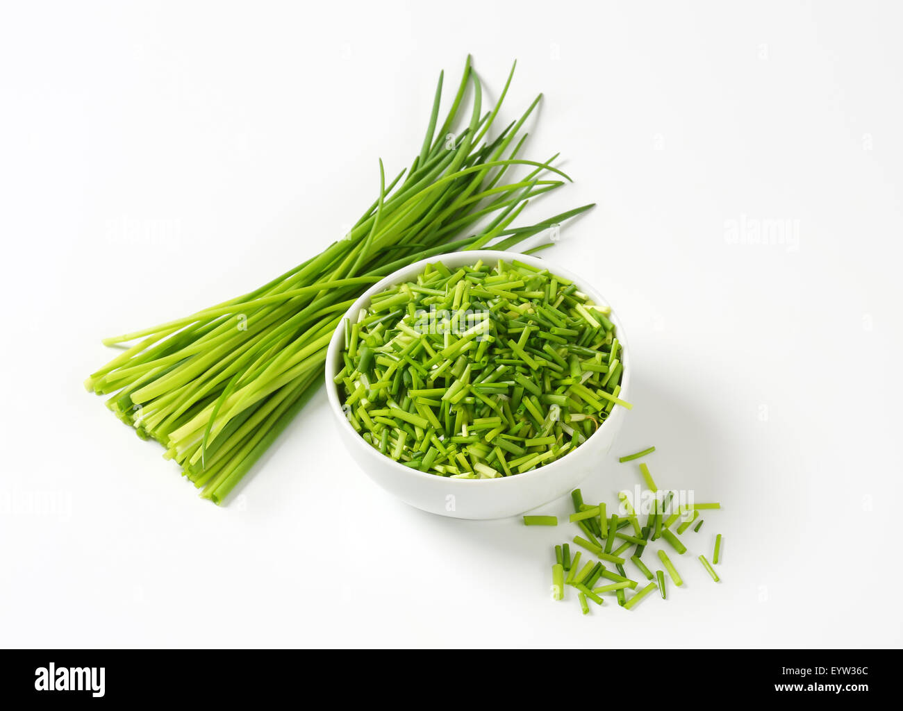Studio shot of fresh chives Stock Photo - Alamy