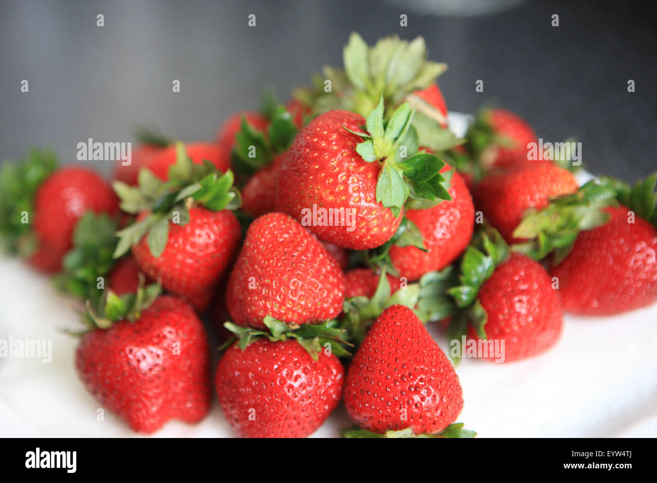 Freshly washed strawberries Stock Photo - Alamy