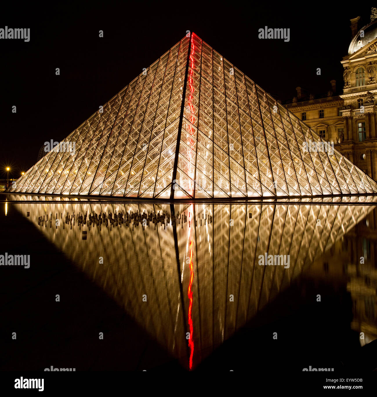 Louvre Pyramid (Pyramide du Louvre) with water reflection Stock Photo ...