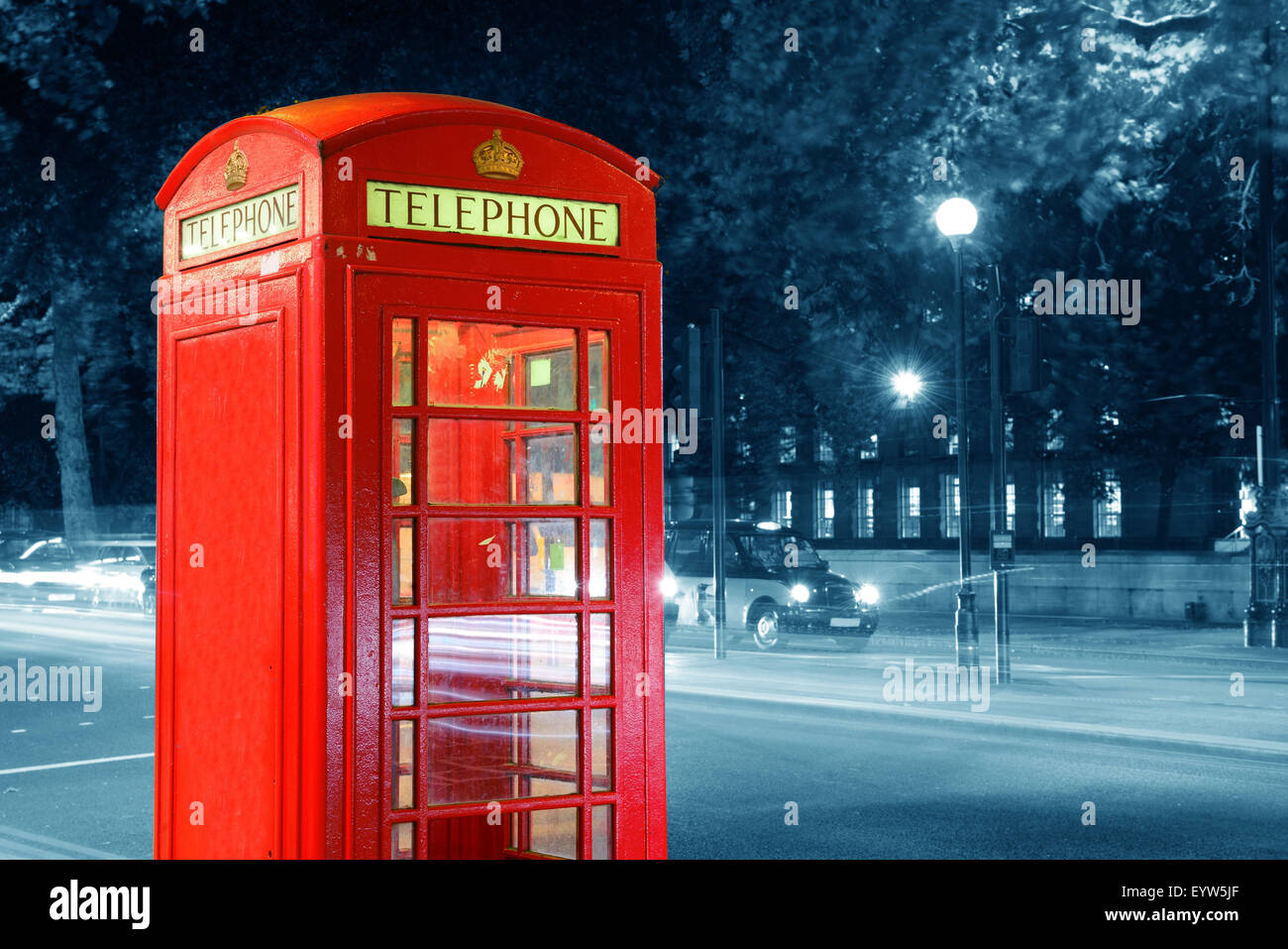 Cityscape night booth hi-res stock photography and images - Alamy