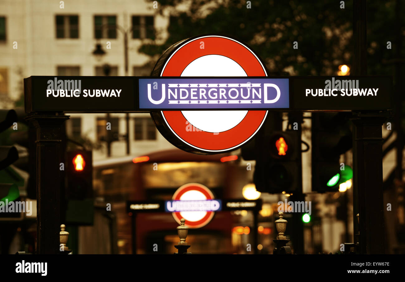 Undergroud sign in London Street Stock Photo - Alamy