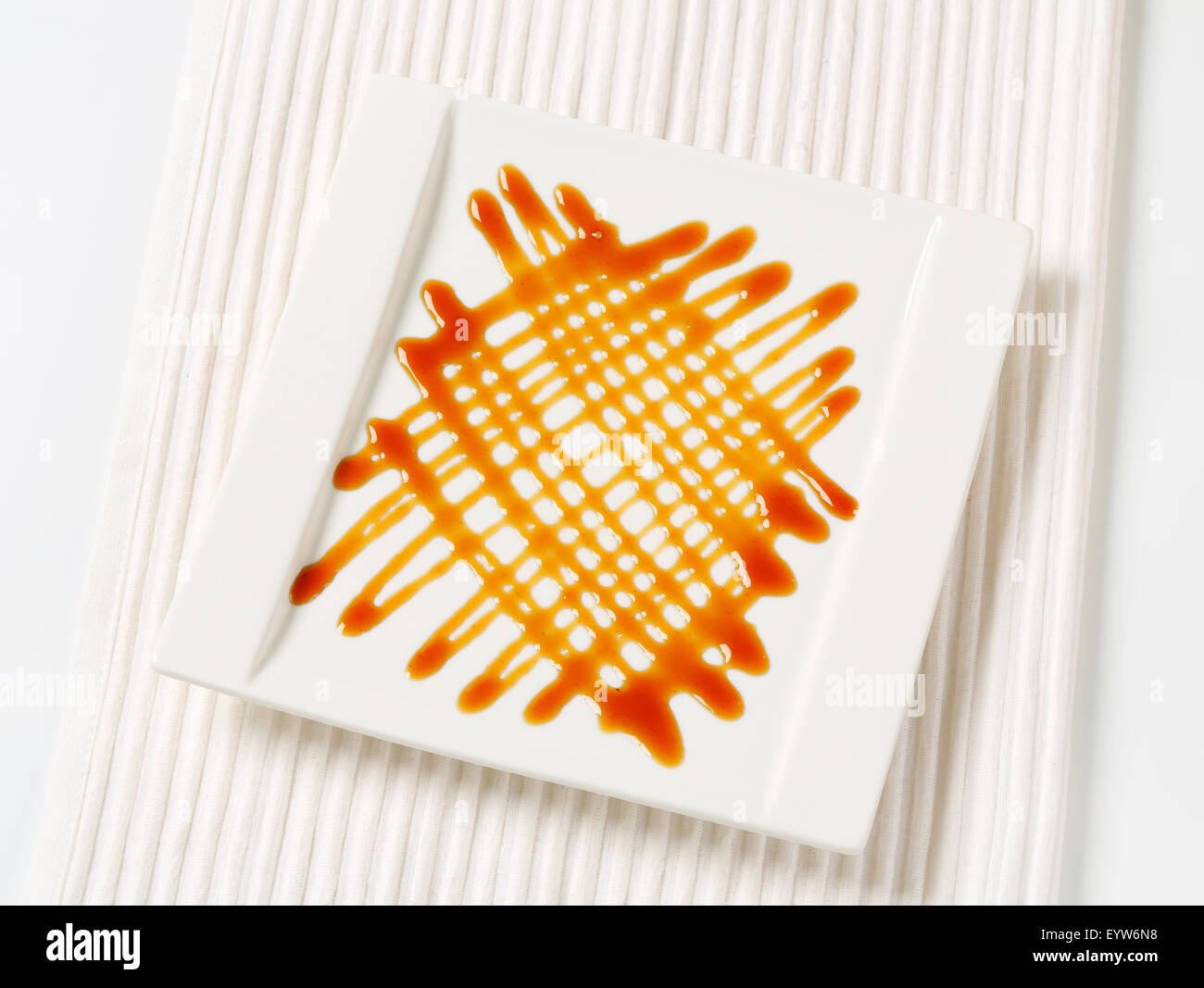 Sauce and decoration and plate hi-res stock photography and images - Alamy