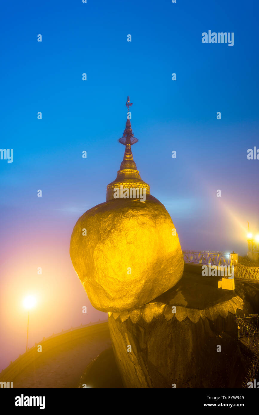 Golden Rock at dusk with Kyaiktiyo Pagoda, Kyaikto, Thaton District ...