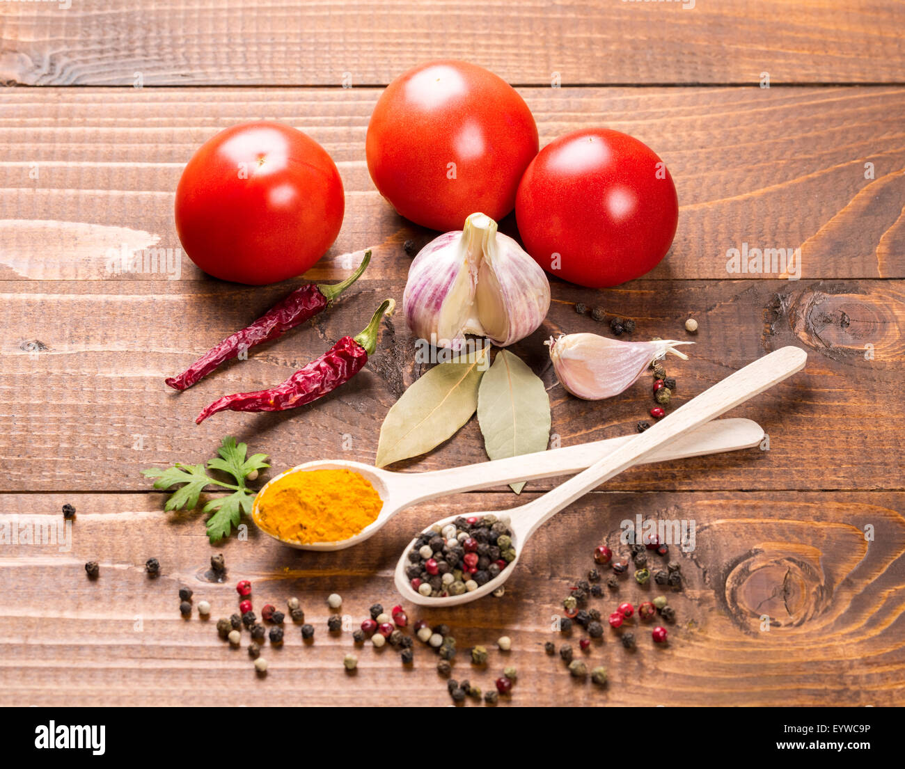 Table of spices and herbs hi-res stock photography and images - Alamy