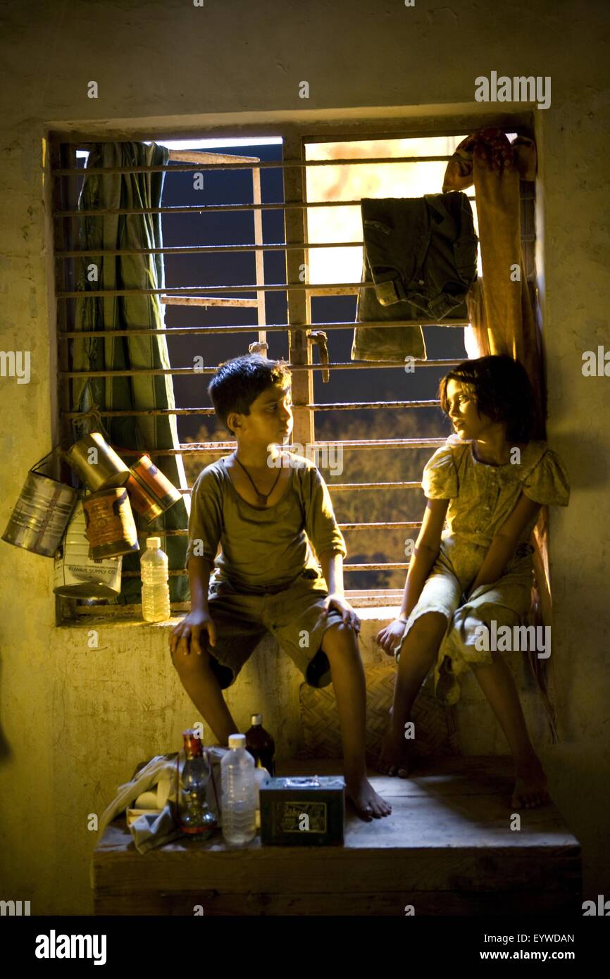Slumdog Millionaire Year : 2008 UK / India Director : Danny Boyle Ayush ...
