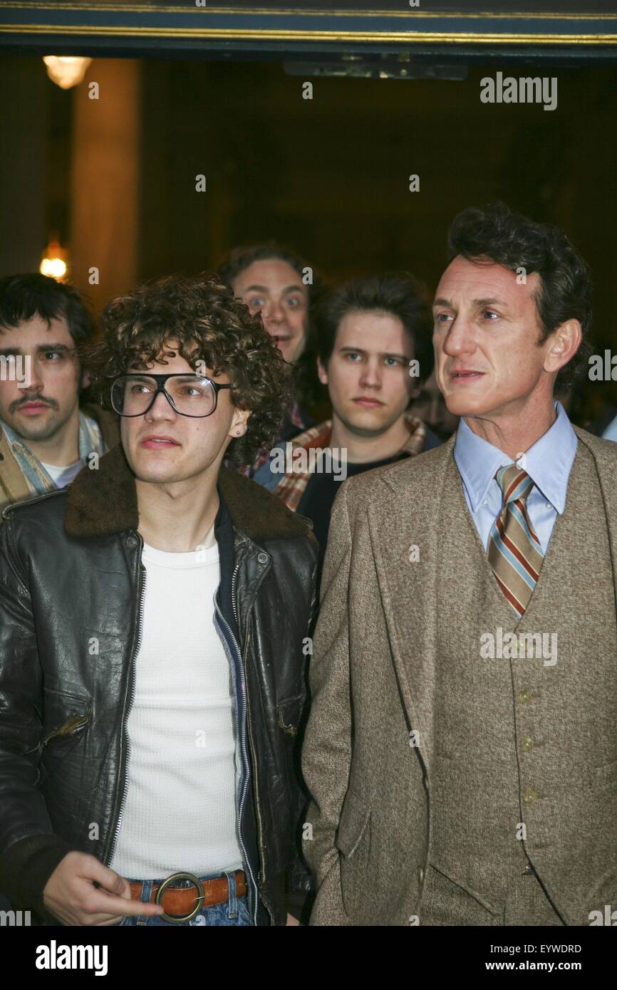 Milk Year : 2008 USA Director : Gus van Sant Emile Hirsch, Sean Penn ...