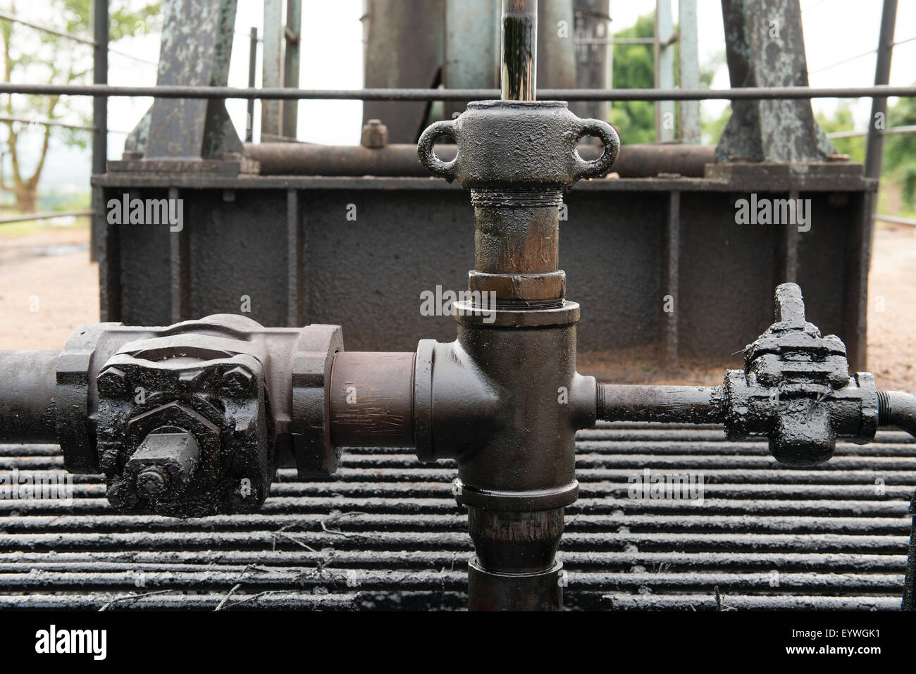 Oil pumping machine hi-res stock photography and images - Alamy