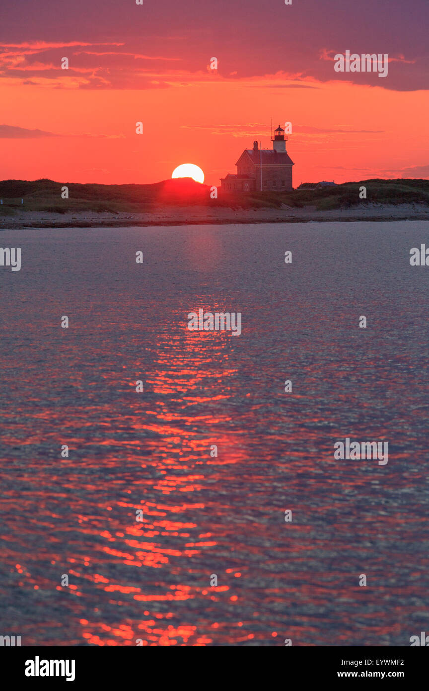 Lighthouse vertical reflection water hi-res stock photography and ...