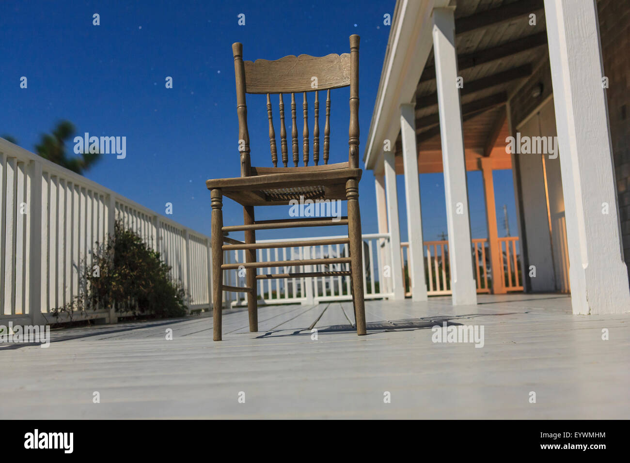 Empty deck chair hi-res stock photography and images - Alamy