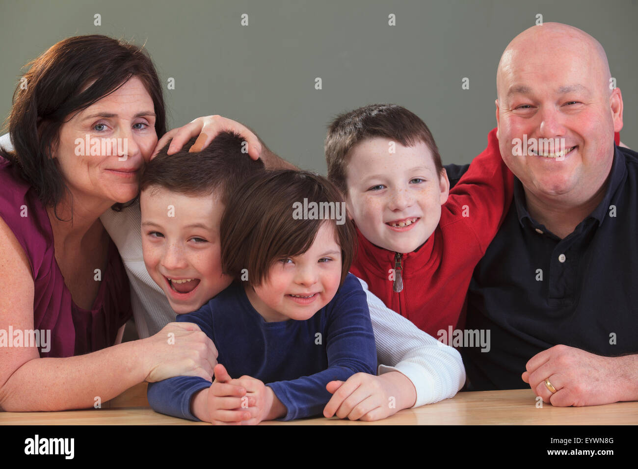 Down syndrome family hi-res stock photography and images - Alamy