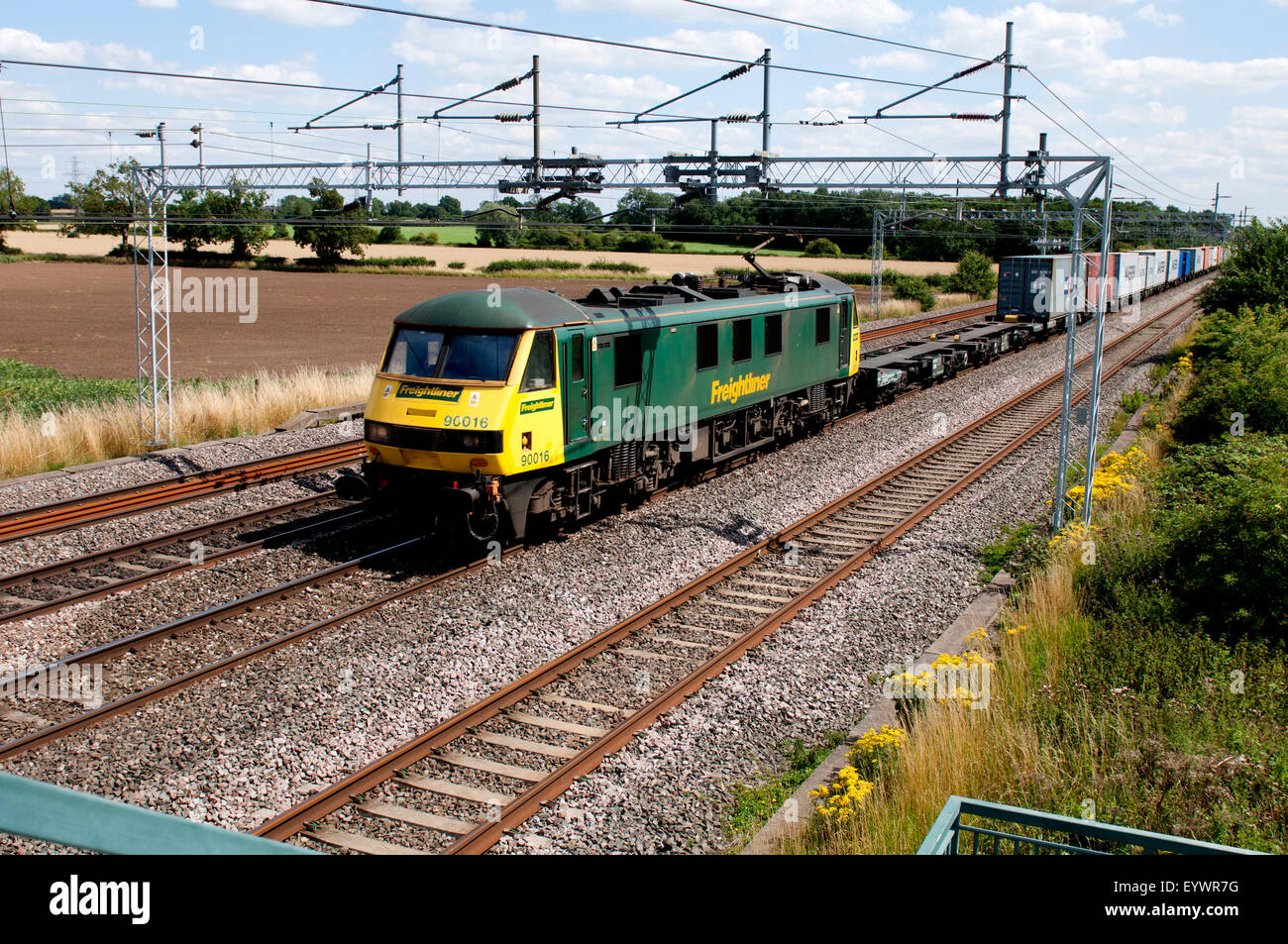 Class 90 train hi-res stock photography and images - Alamy
