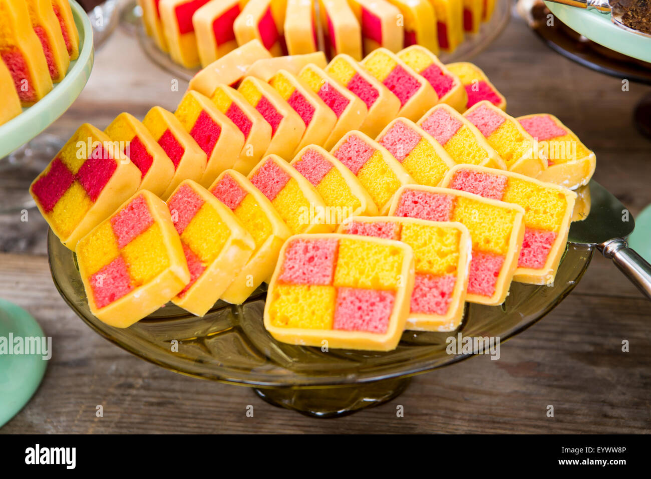 Battenburg cake hi-res stock photography and images - Alamy