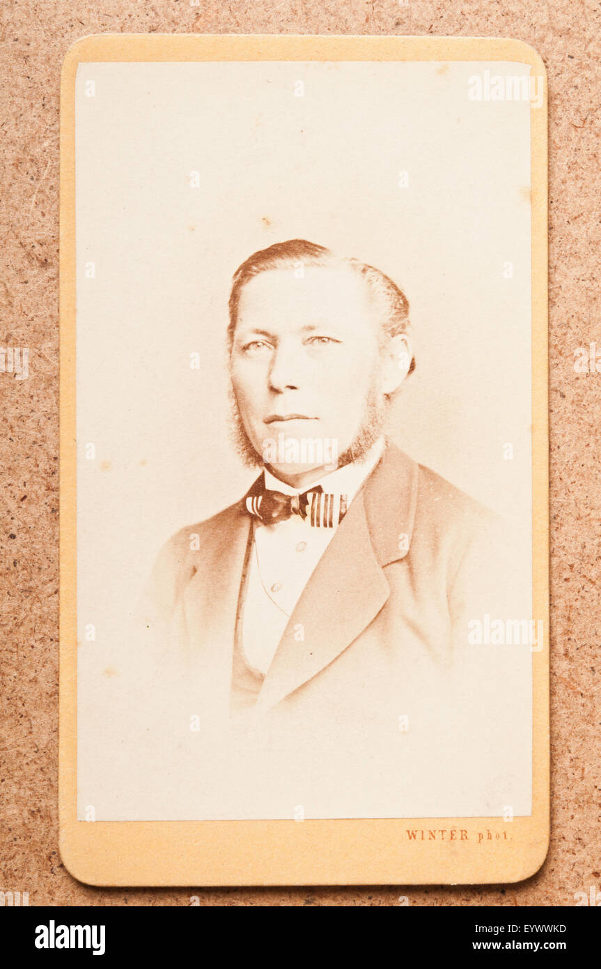 antique 19th century cdv or carte de visite photo portrait of a man ...