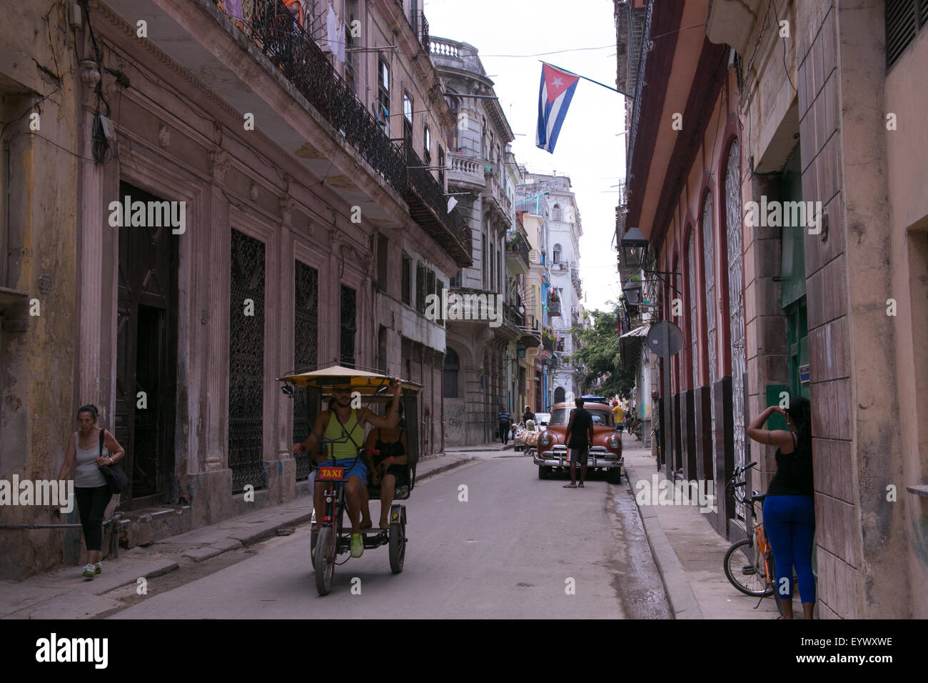 A side street in Old Havana, Cuba Stock Photo - Alamy