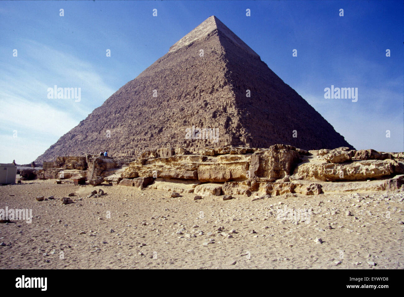 DECEMBER 2002 - GIZEH: the pyramids of Gizeh, Cairo, Egypt Stock Photo - Alamy