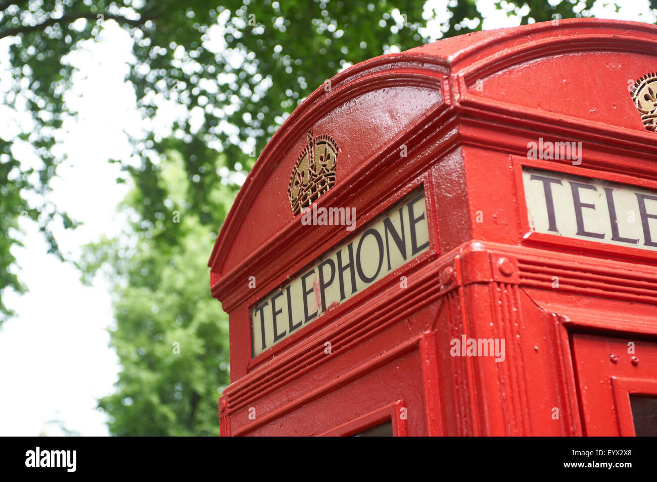 red telephone box Stock Photo - Alamy