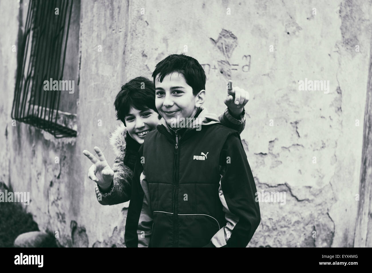 Corner Street Boy Stock Photos & Corner Street Boy Stock Images - Alamy