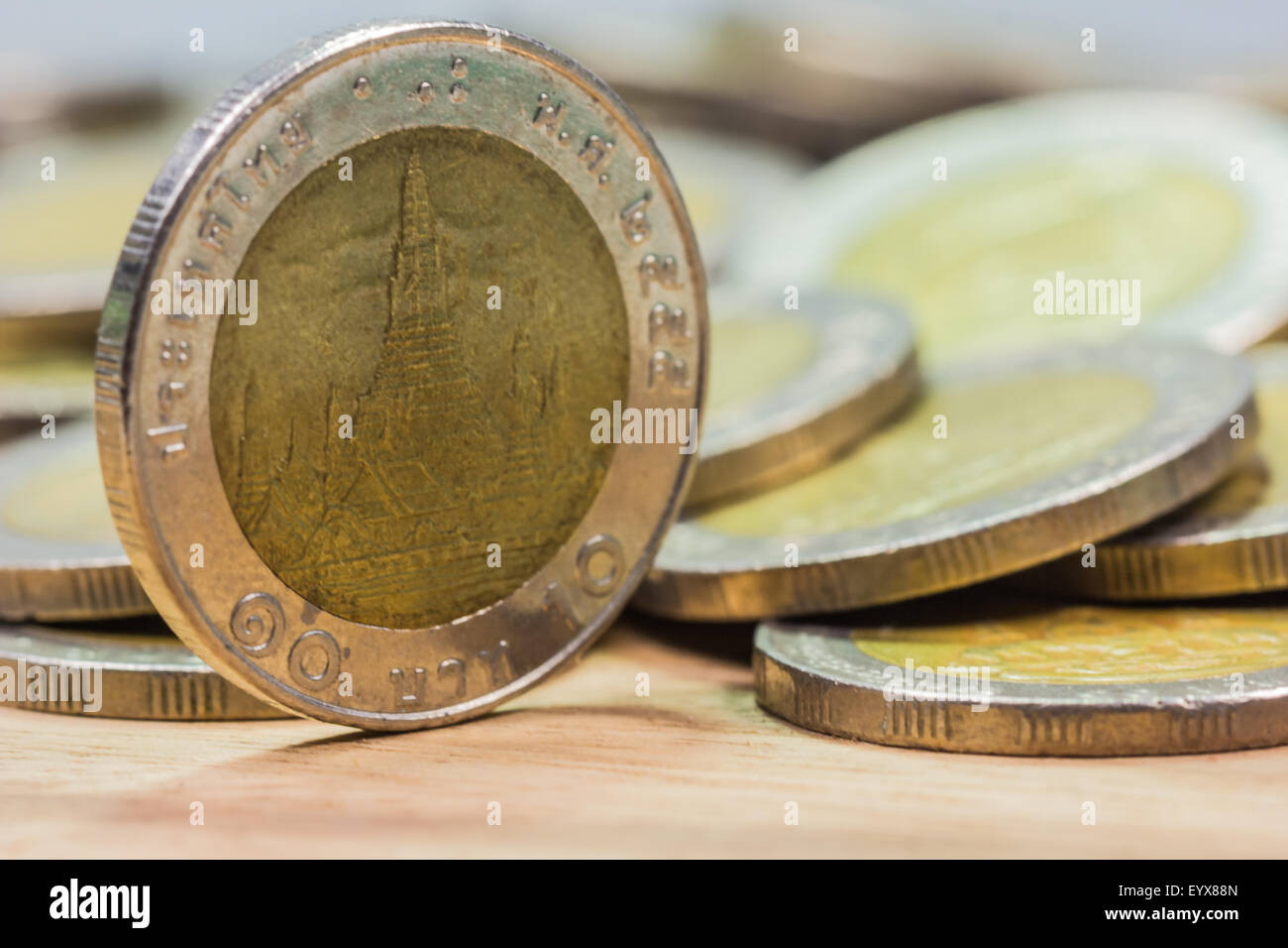 Coins of Thailand. Wat Arun Temple in Bangkok, Thailand, depicted in ...