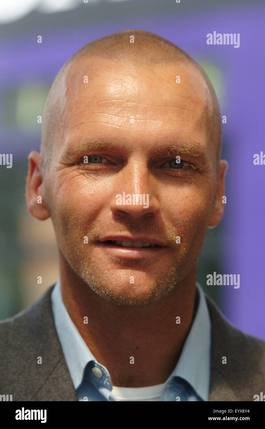 Geoff Thomas former footballer in 2004 a year after he was diagnosed ...