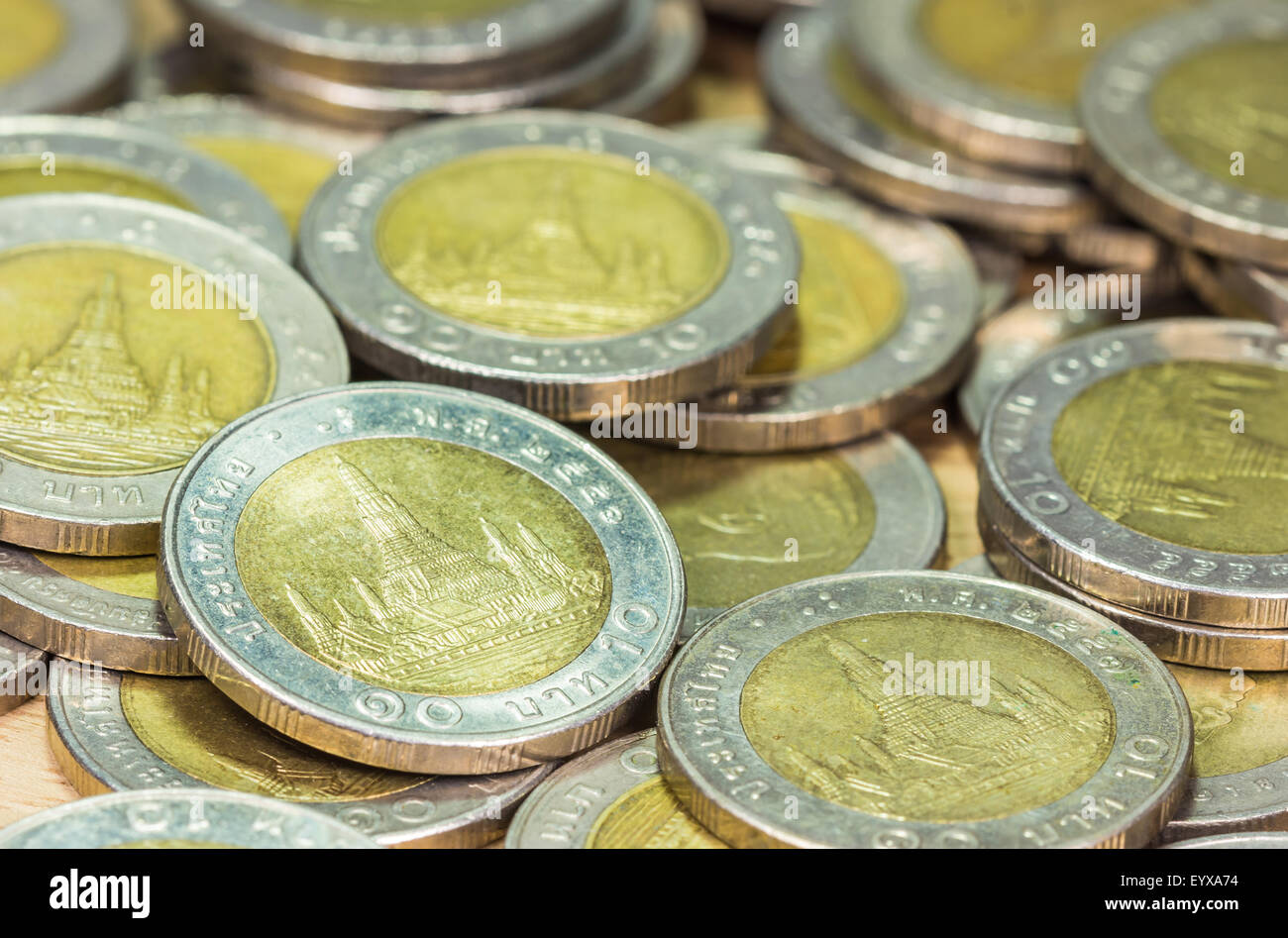 Coins of Thailand. Wat Arun Temple in Bangkok, Thailand, depicted in ...