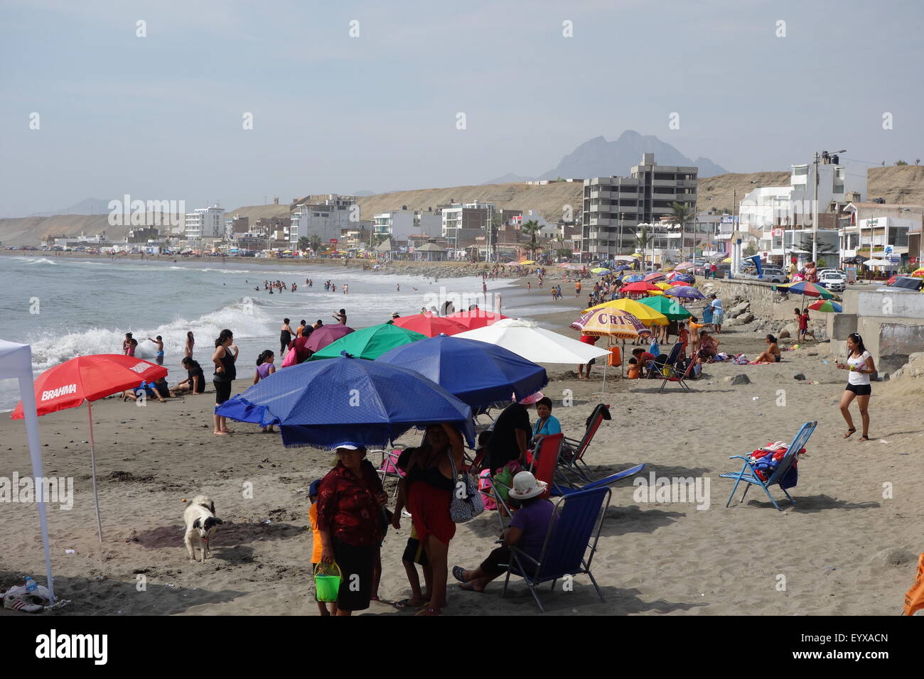 Playa de huanchaco hi-res stock photography and images - Alamy