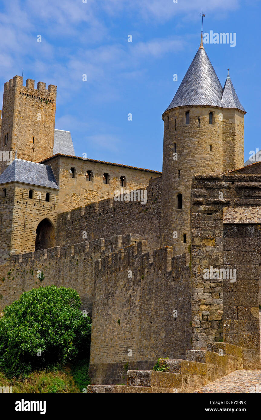 La Cite, Carcassonne medieval fortified town. Aude, Languedoc ...