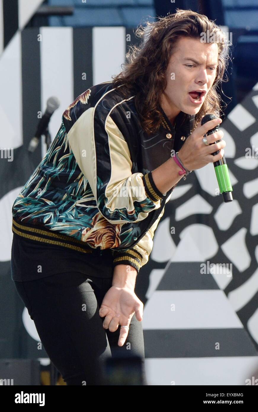 New York, NY, USA. 4th Aug, 2015. Harry Styles, One Direction on stage ...