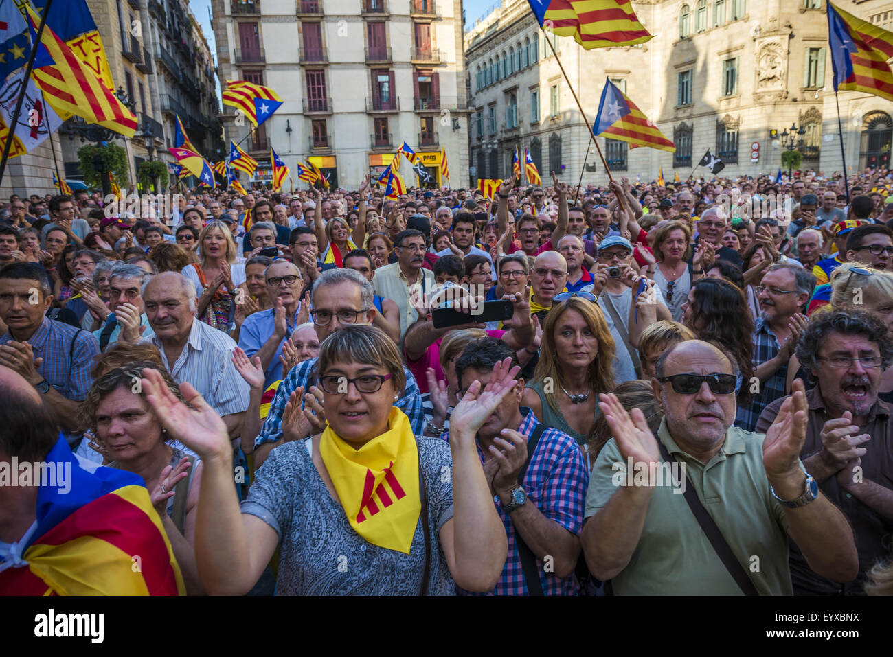 Barcelona, Catalonia, Spain. 4th Aug, 2015. Demonstrators shout slogans ...