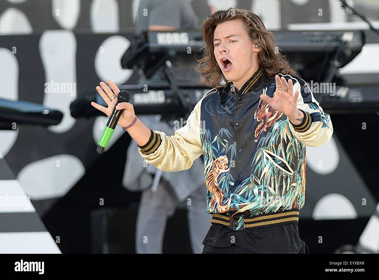 New York, NY, USA. 4th Aug, 2015. Harry Styles, One Direction on stage ...