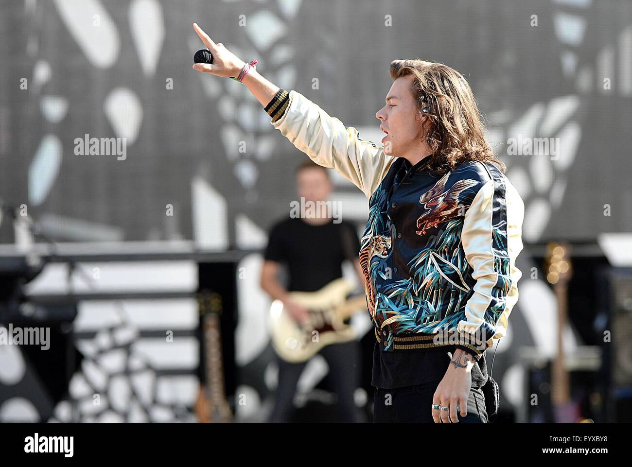 New York, NY, USA. 4th Aug, 2015. Harry Styles, One Direction on stage ...