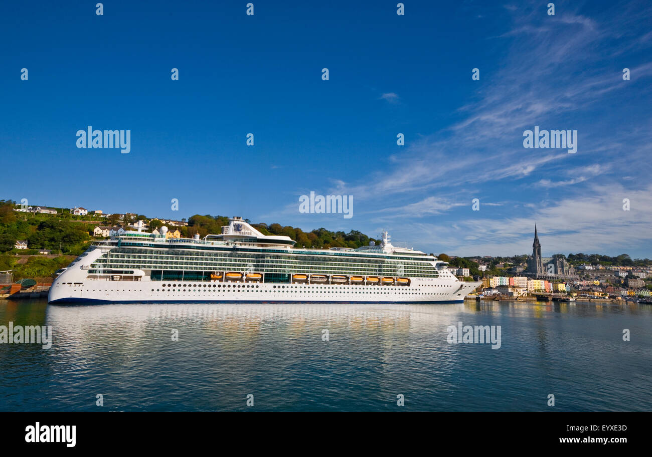 The "Jewel of the Sea" cruise liner moored at the immigrant embarkation ...