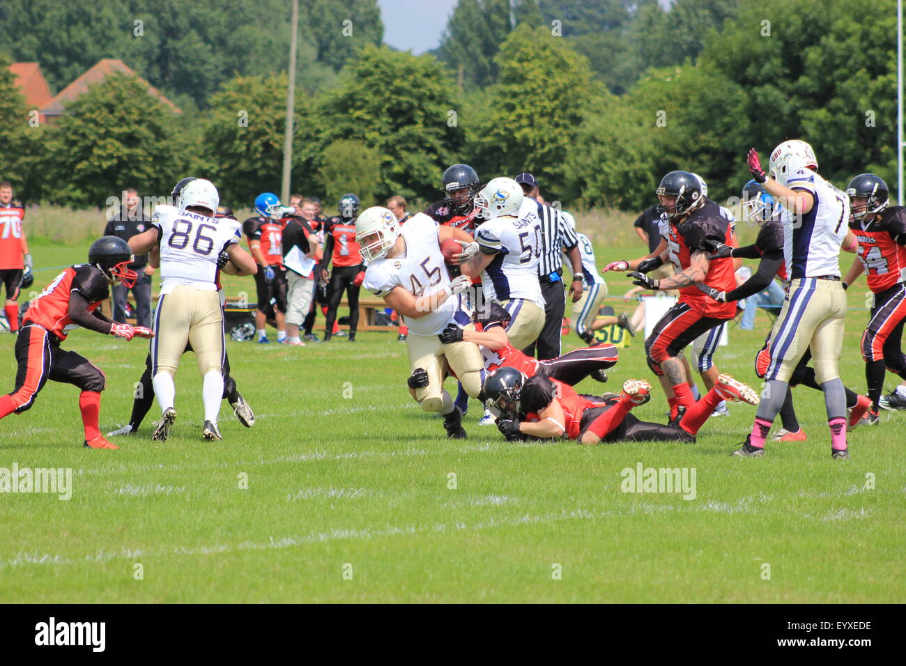 Oxford Saints American Football team Vs Lincolnshire Bombers American ...