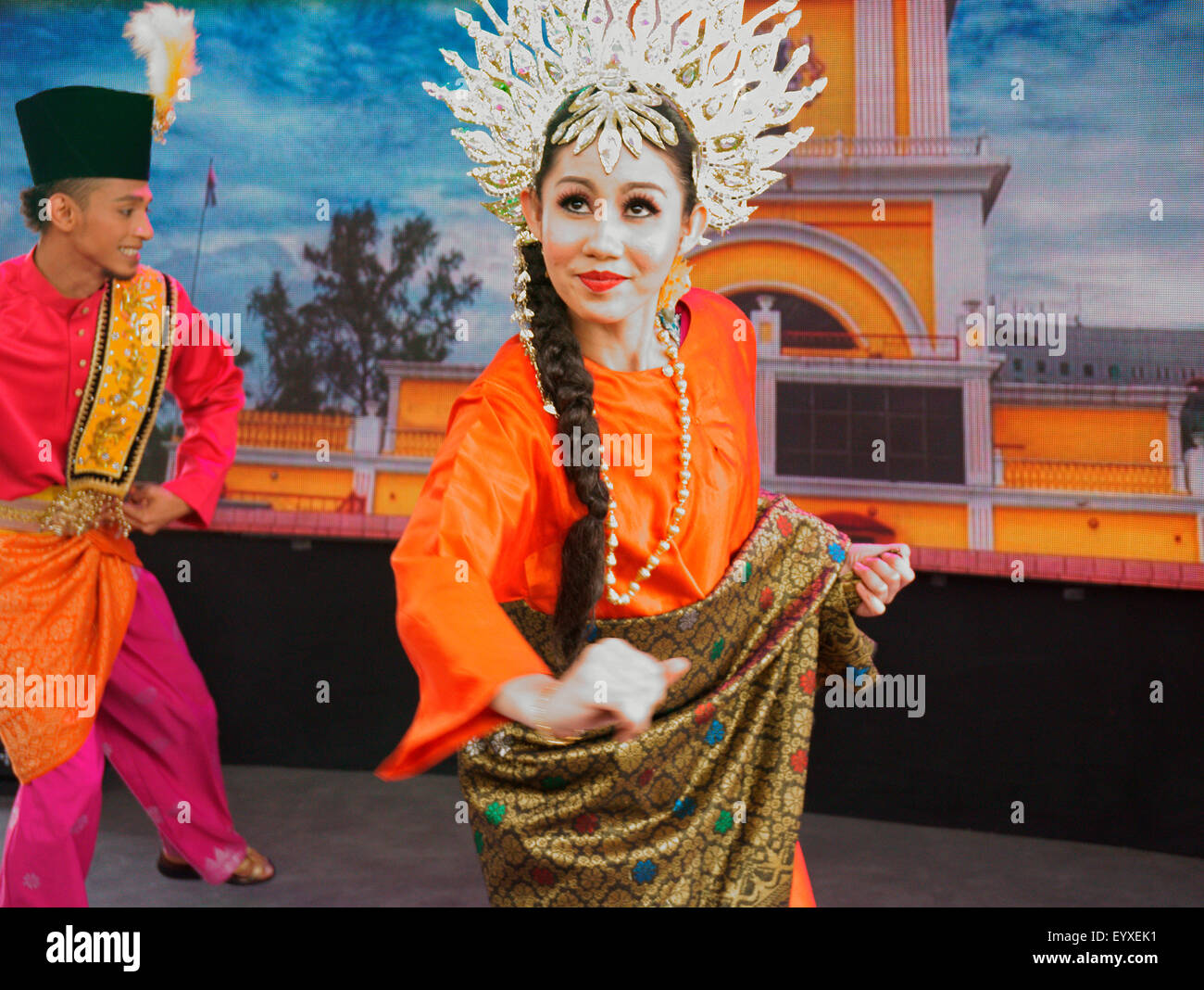 Malaysian girl hi-res stock photography and images - Alamy