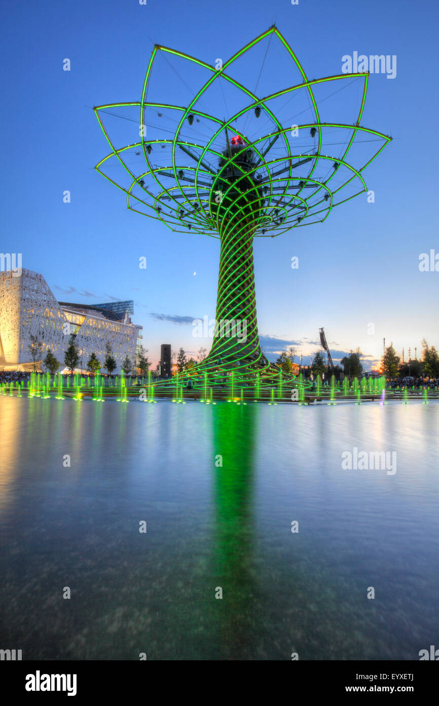 The Tree of Life at Lake Arena at Milan Expo 2015, Milan, Italy Stock ...