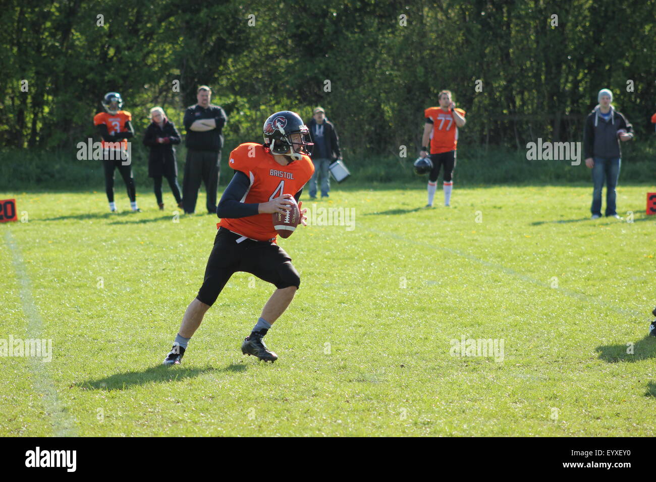 Oxford Saints American Football team Vs Bristol Apache American ...