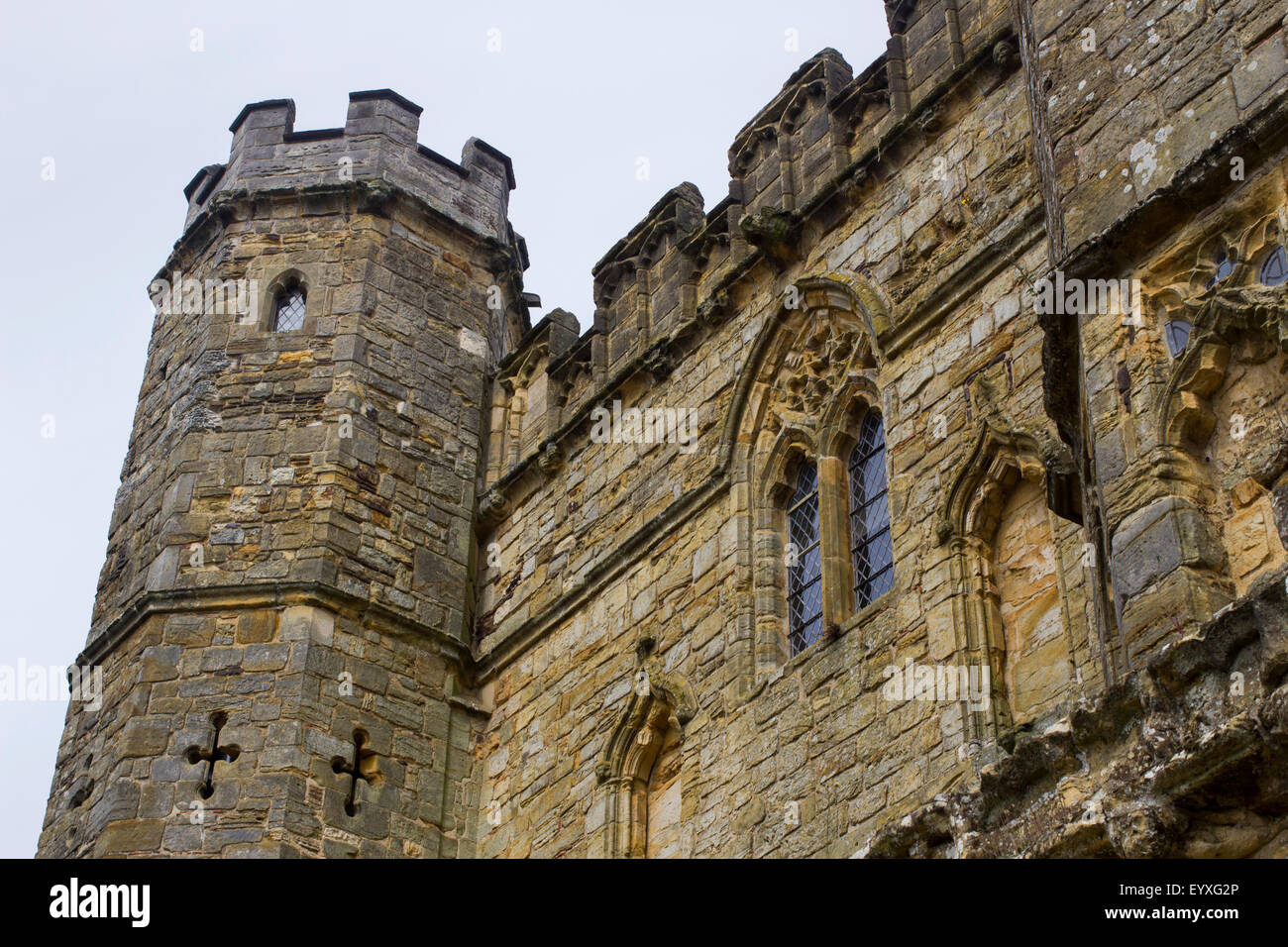 Battle abbey gatehouse hi-res stock photography and images - Alamy