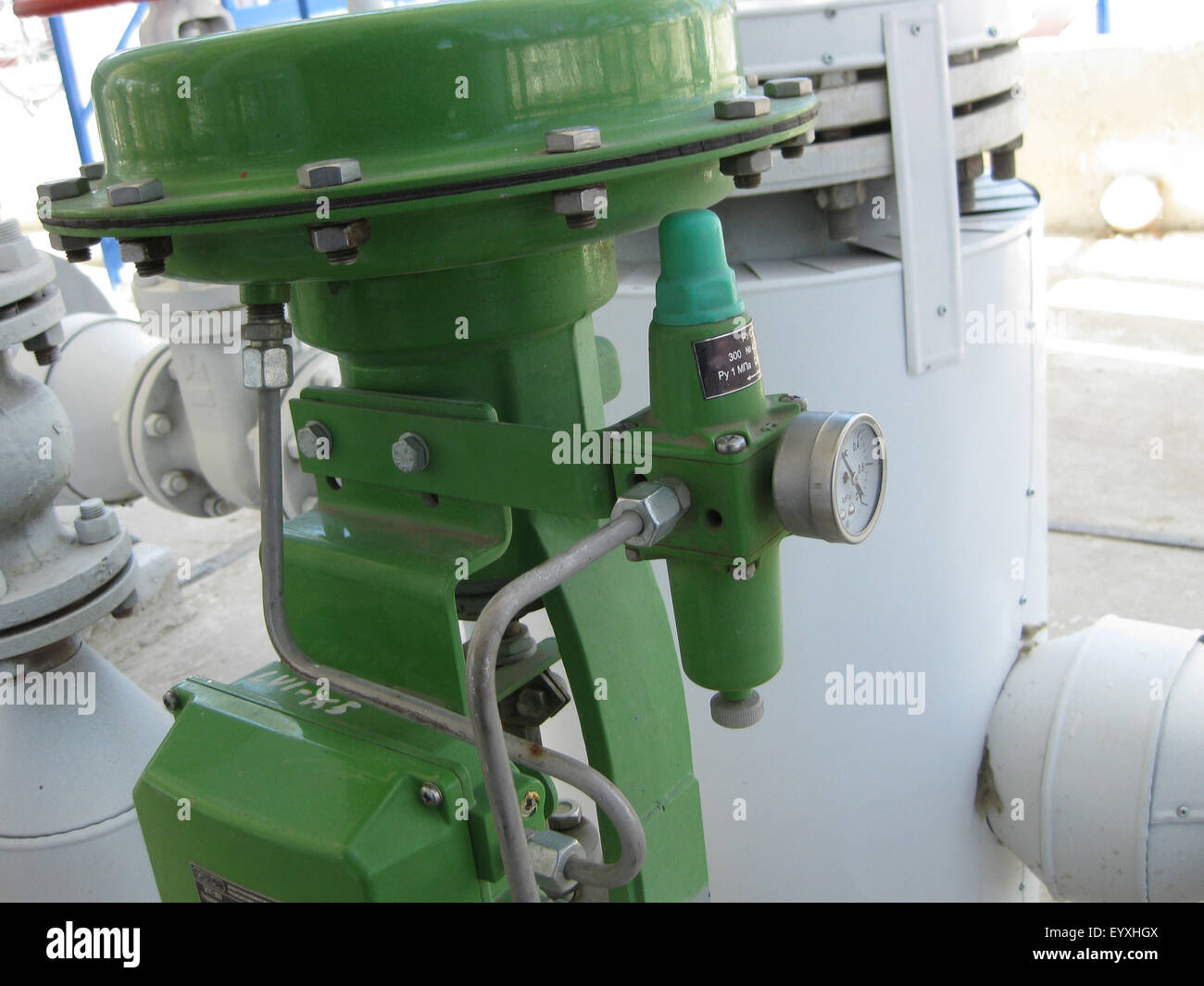 Oil refinery. Equipment for primary oil refining Stock Photo - Alamy