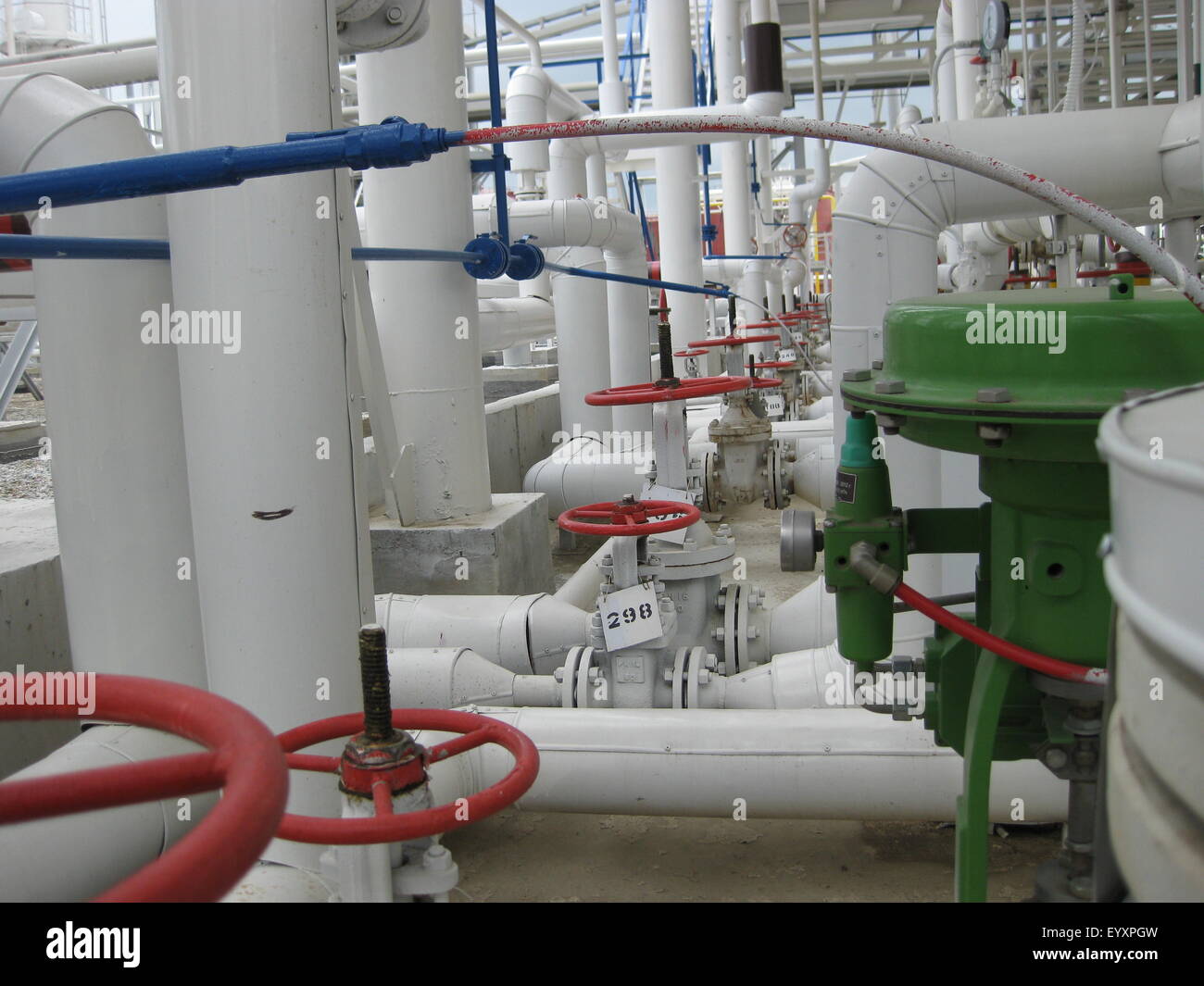 Oil refinery. Equipment for primary oil refining Stock Photo - Alamy