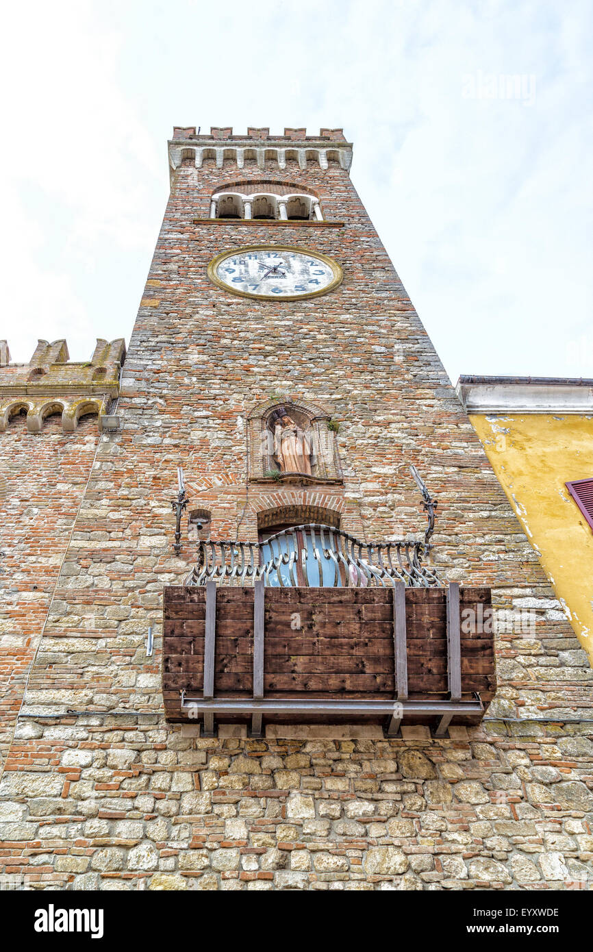 architecture in the Middle Ages - the civic tower adjacent to the town ...