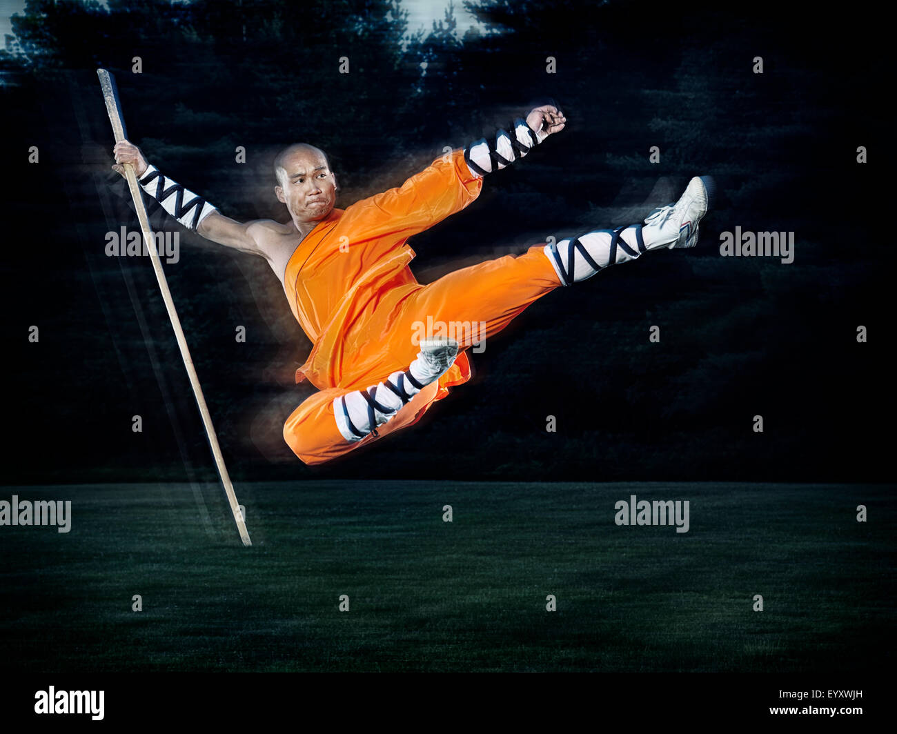 Martial artist shaolin kung fu hi-res stock photography and images - Alamy