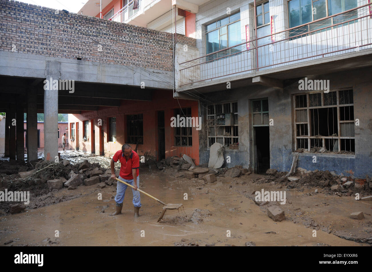 Taiyuan, China's Shanxi Province. 4th Aug, 2015. Villager Wen Guiping ...
